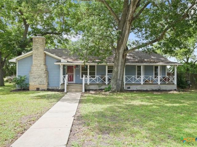 1320 W San Antonio St, Lockhart, TX 78644