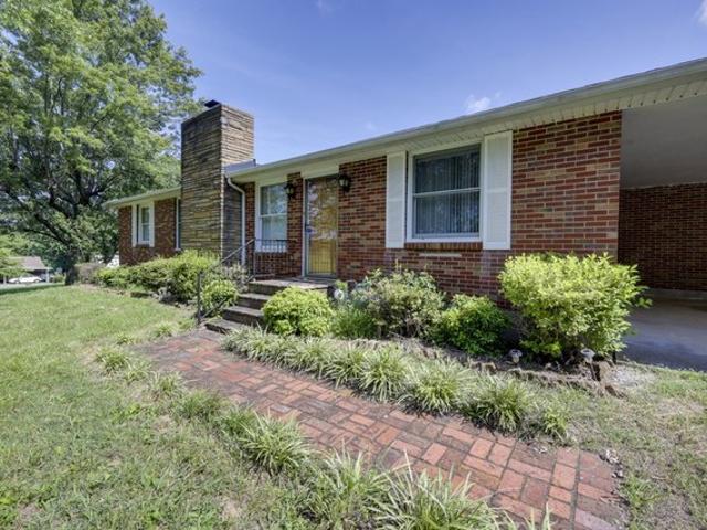 13210 Betts Rd, Greenbrier, TN 37073