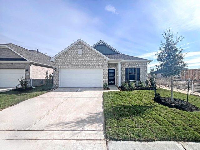 13211 Hayden Peak Dr, Iowa Colony, TX 77583