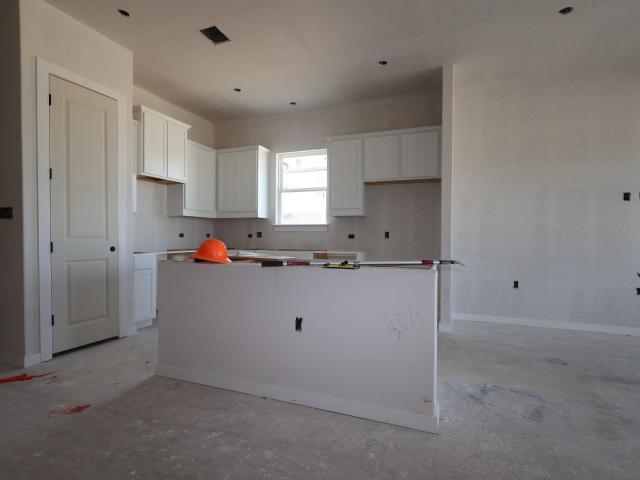 13212 Keefer Dr