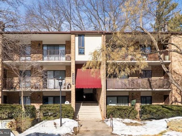 13215 Dairymaid Dr Apt T1, Germantown, MD 20874