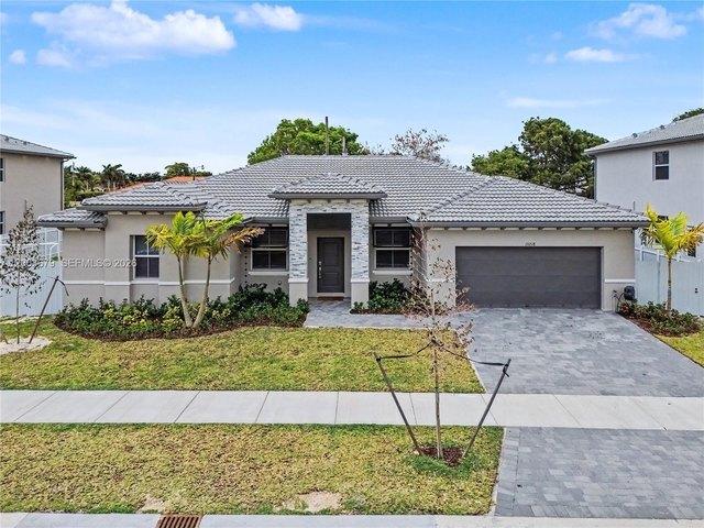 13218 SW 189th Ter, Miami, FL 33177