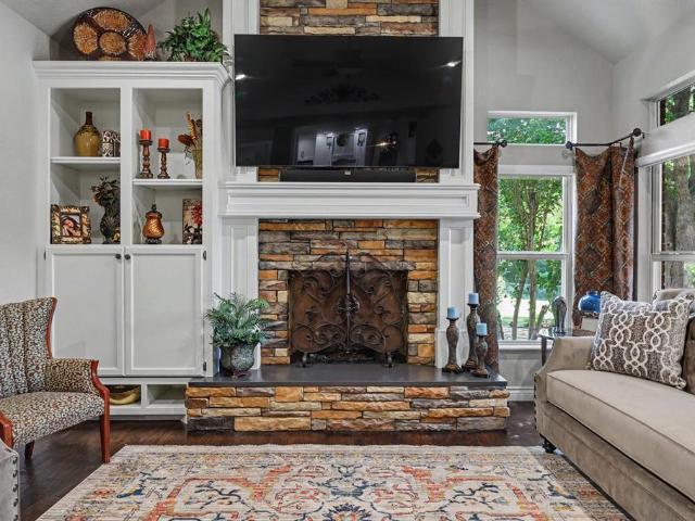 1321 N Bittercreek Terrace