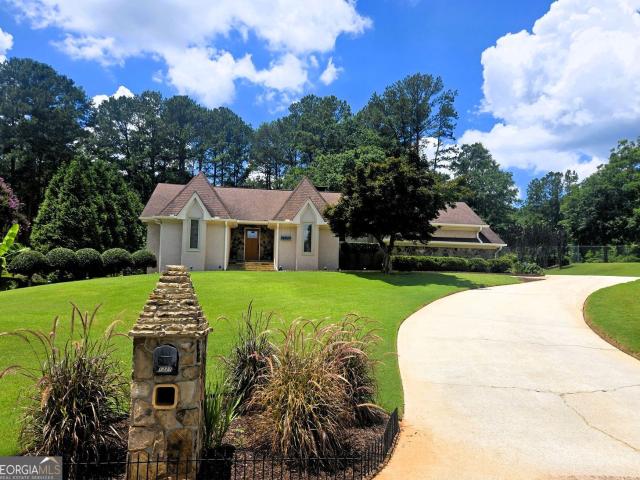 1321 N Brandy Shoals SE