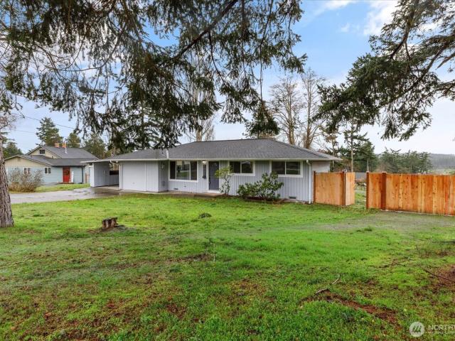 1321 Orchard Loop, Oak Harbor, WA 98277 | MLS #2462