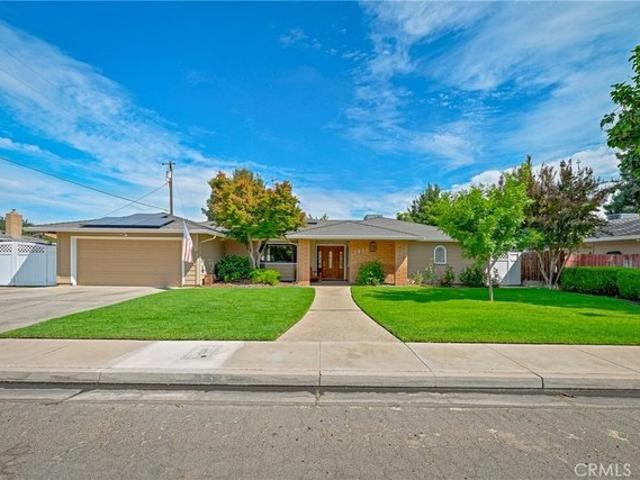 1321 Oregon Dr, Merced, CA 95340