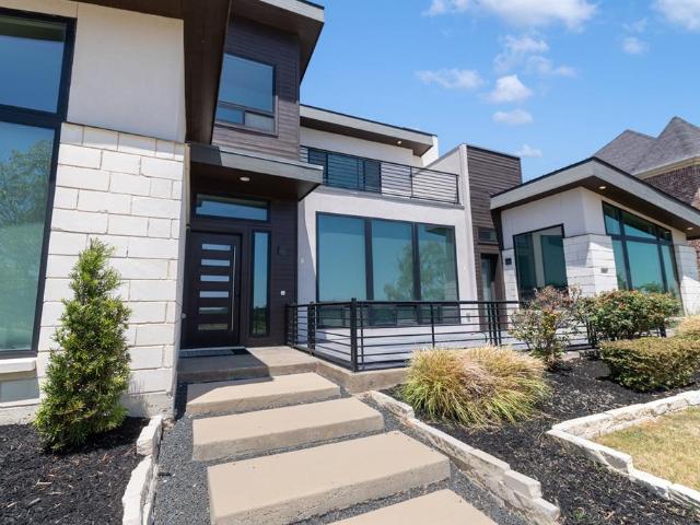 1321 Black Walnut Lane