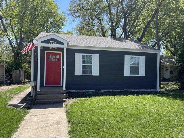 1321 Colorado St, Manhattan, KS 66502