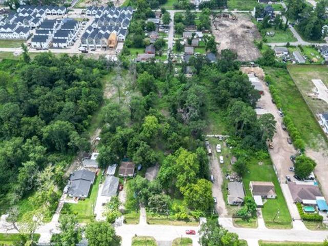 1321 DE Soto St, Houston, TX 77091