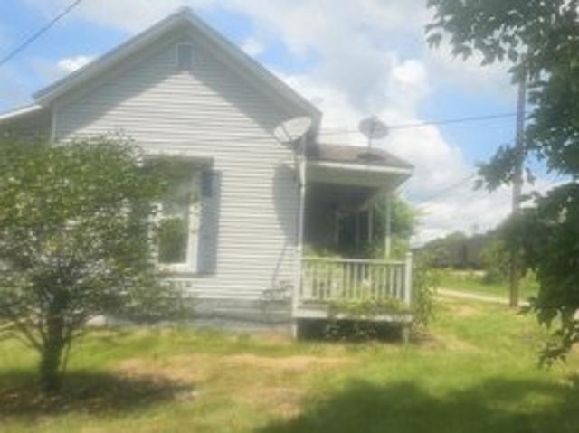 1321 First St, Robards, KY 42452