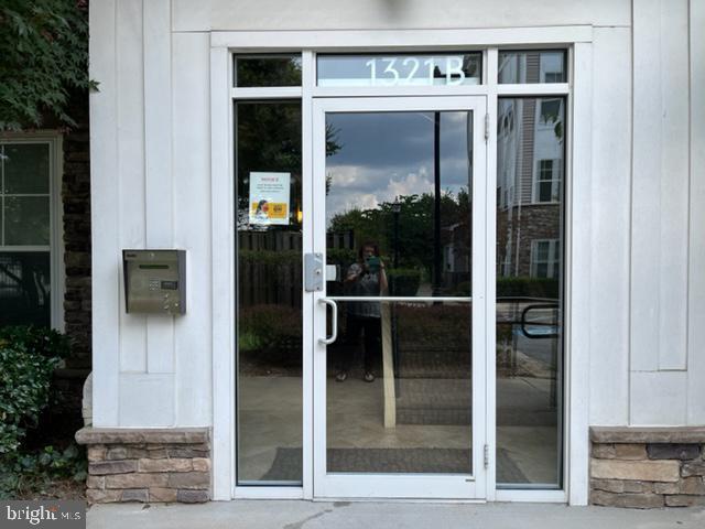 1321 Karen Boulevard # 103