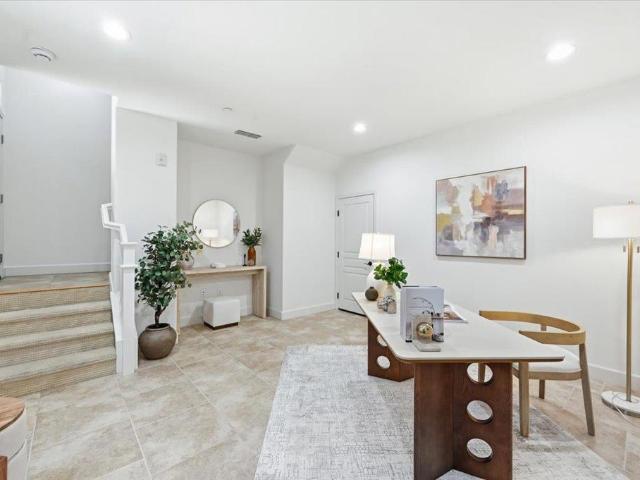 1321 Lee Place