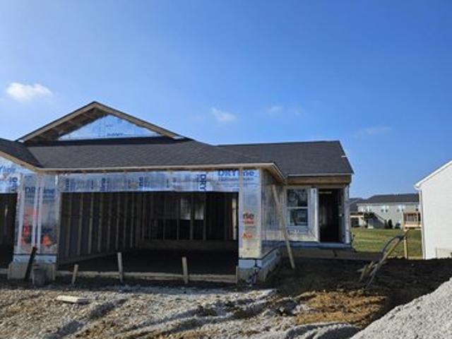 1321 Parkside Dr, Alexandria, KY 41001