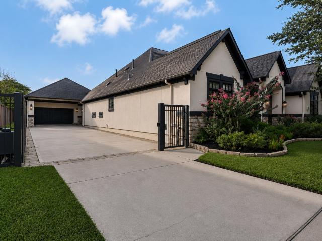 1321 Stoney Lake Drive