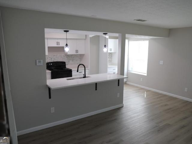1321 Surrey Ln SW, Unit 1321, Marietta, GA 30008 | MLS #10726