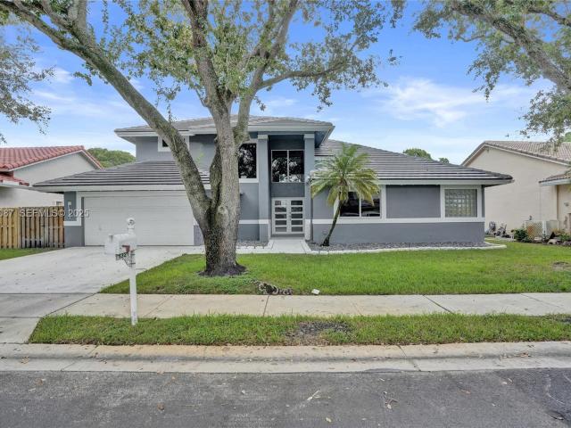 1321 SW 102nd Ave, Pembroke Pines, FL 33025 | MLS #A11879 | Compass