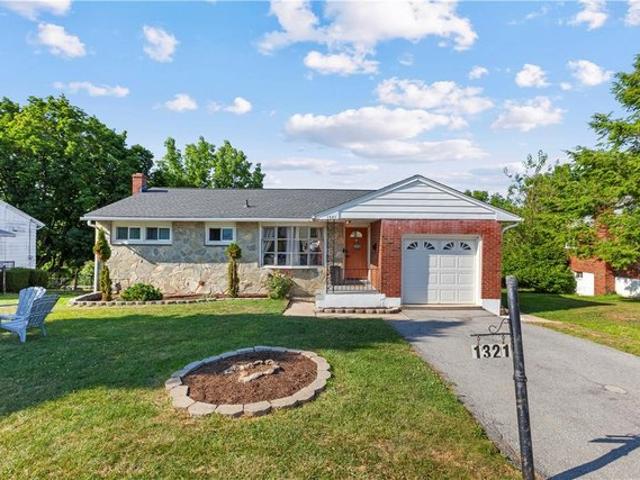 1321 Saint John St, Allentown, PA 18103