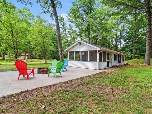 1321 W Channel Dr, Bitely, MI 49309