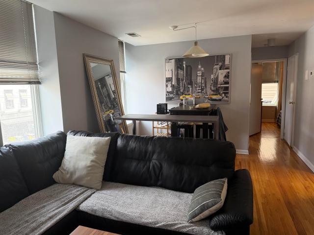 1321 Washington St # 2A