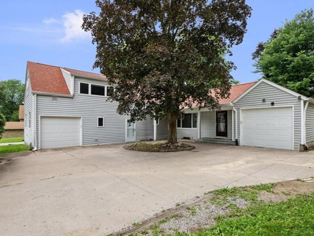 1321 46th Ave, Rock Island, IL 61201