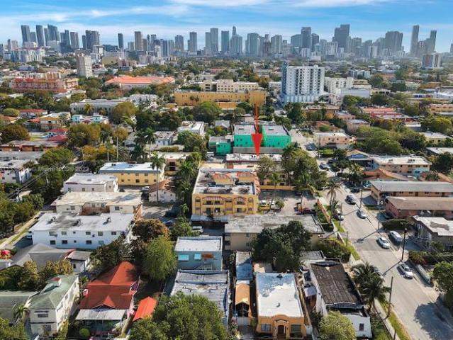 1321 4th St SW, Miami, FL 33135