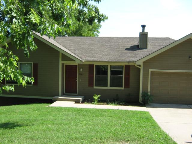 1321A NE 39th St