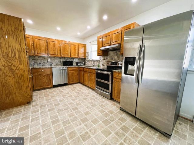 13220 Breezy Court