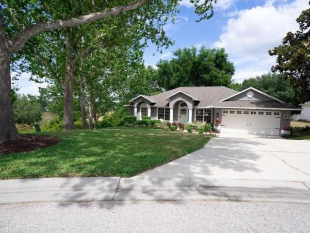 13220 Lakewind Dr, Clermont, FL 34711