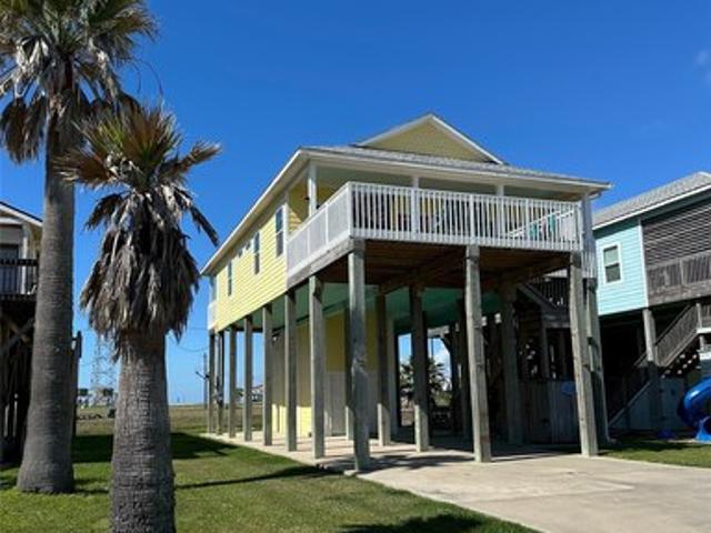 13227 Jolly Roger Dr, Freeport, TX 77541