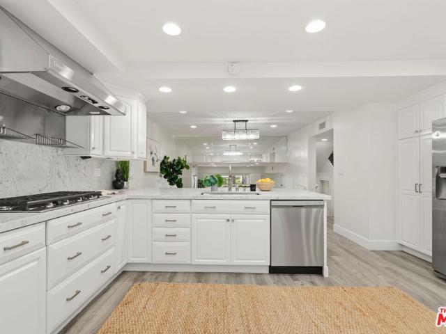 13224 Admiral Ave, Unit D, Marina del Rey, CA 90292 | MLS #26843