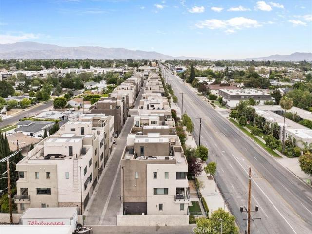 13225 Victory Blvd, Van Nuys, CA 91401 | MLS #GD26121
