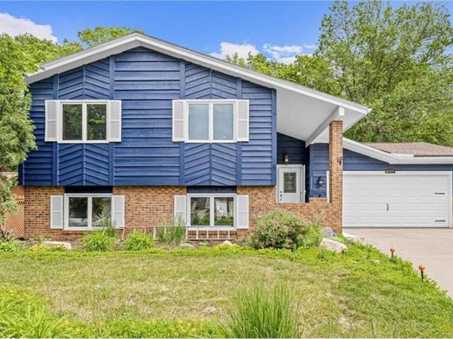 13229 Court Pl, Burnsville, MN 55337
