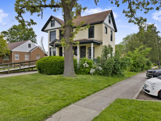 1322 Main Street