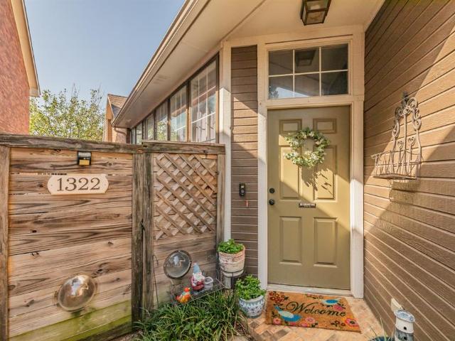 1322 Overlook Drive