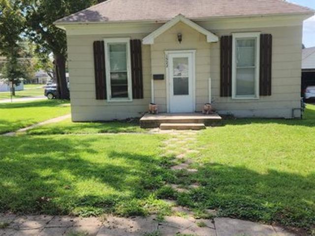 1322 O St, Auburn, NE 68305