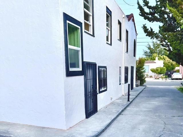 1322 Alabama Street
