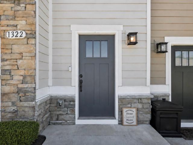 1322 Crescent Ridge