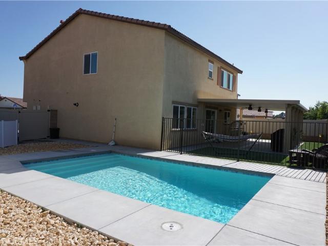 1322 Division Ct, Hemet, CA 92543 | Compass