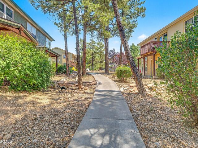 1322 E Hatcher Drive
