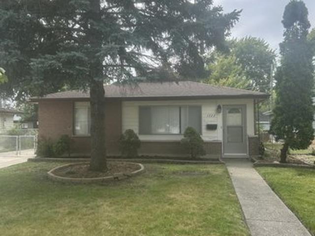 1322 Greenbay Ave, Calumet City, IL 60409