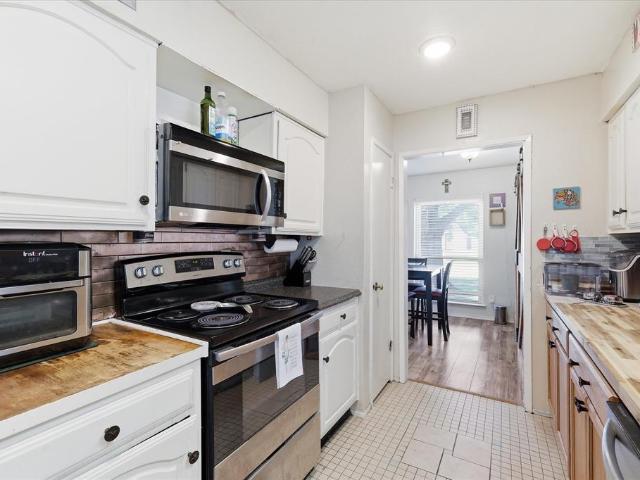 1322 Paris Drive