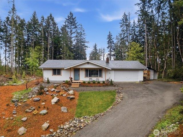 1322 st Avenue Ct NW, Gig Harbor, WA 98329