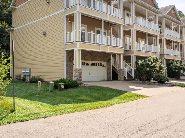 1322 Sunset Ct