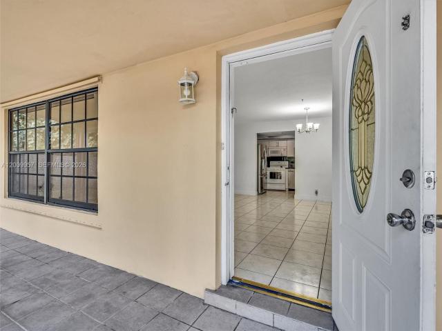 1322 SW 26th Ter, Fort Lauderdale, FL 33312 | MLS #A12009 | Compass