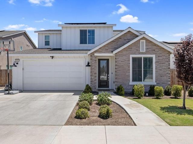 1322 S Palm St, Visalia, CA 93292