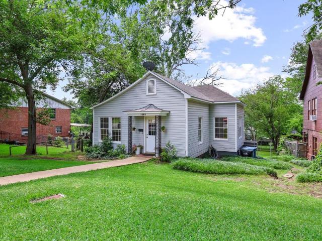 1322 W Chestnut Street