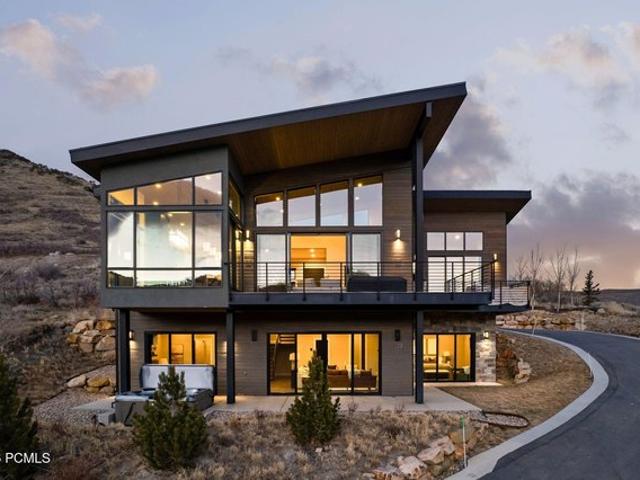 1322 W Skyridge Dr, Mayflower Mnt, UT 84032