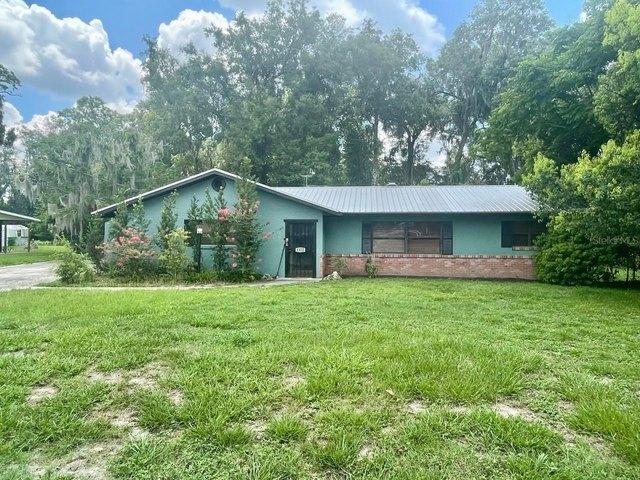 1322 W Voorhis Ave, Deland, FL 32720