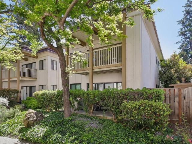1322 Woodside Road