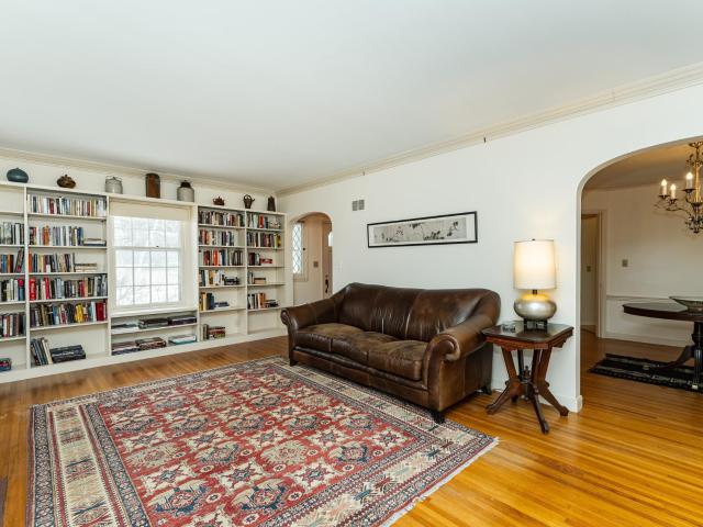 1322 7th Street SW